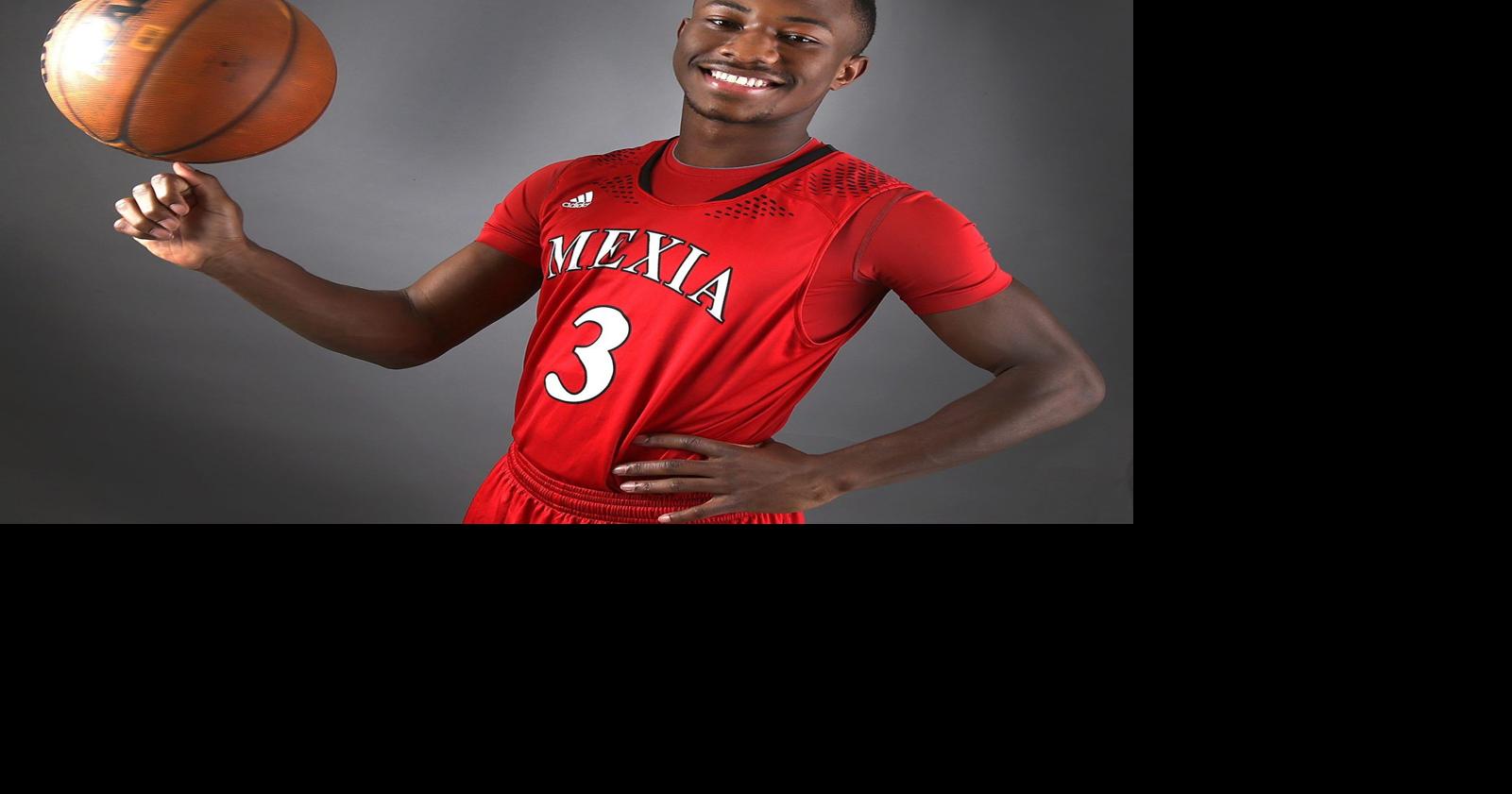 Super Centex Boys’ Basketball Team: Harris scores, rebounds way to success