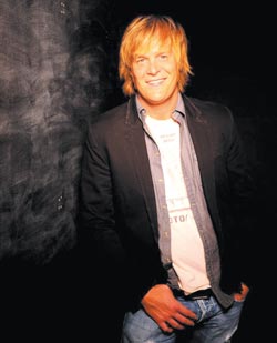 Nashville singer Rick Huckaby aims for Texas following