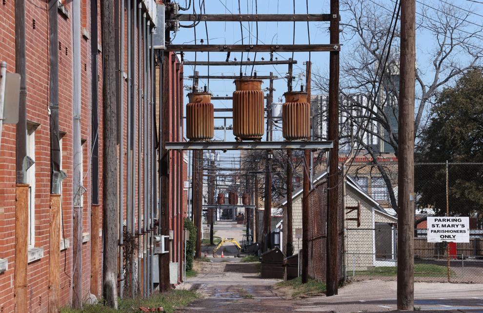 Burying new downtown Waco power lines would cost millions