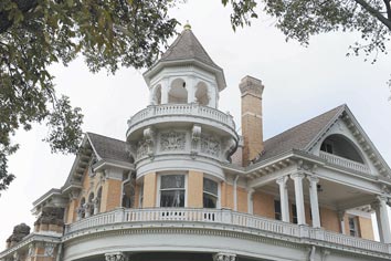 Historic homes stand out from more pragmatic houses in Waco's past