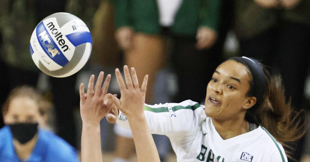 Harrison's double-double fuels Baylor's five-set win