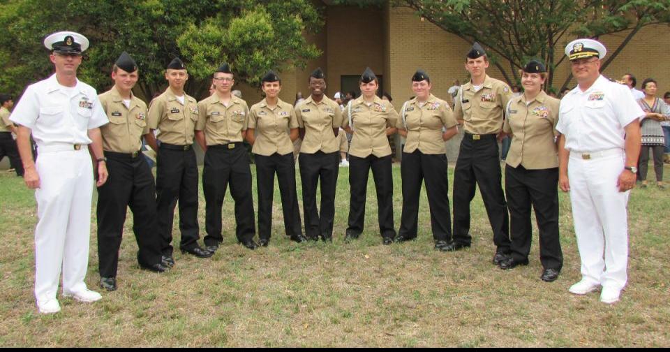 La Vega Junior ROTC members graduate