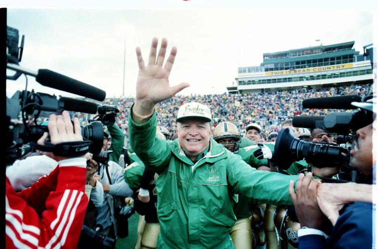 Scott Drew staying at Baylor echoes Teaff, Hart decisions