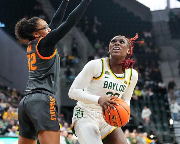 Blackwell, Edwards have double-doubles for Baylor in finale