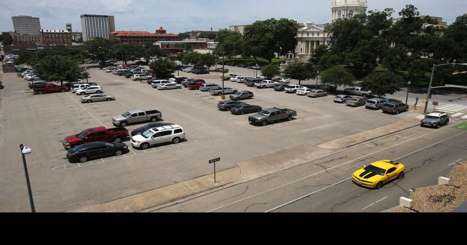 Downtown groups ask county to use lots for Baylor game-day tailgating
