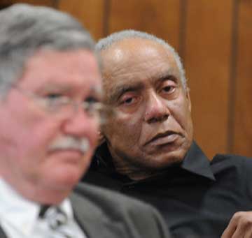 Five-time felon gets 32 years in prison for bail jumping