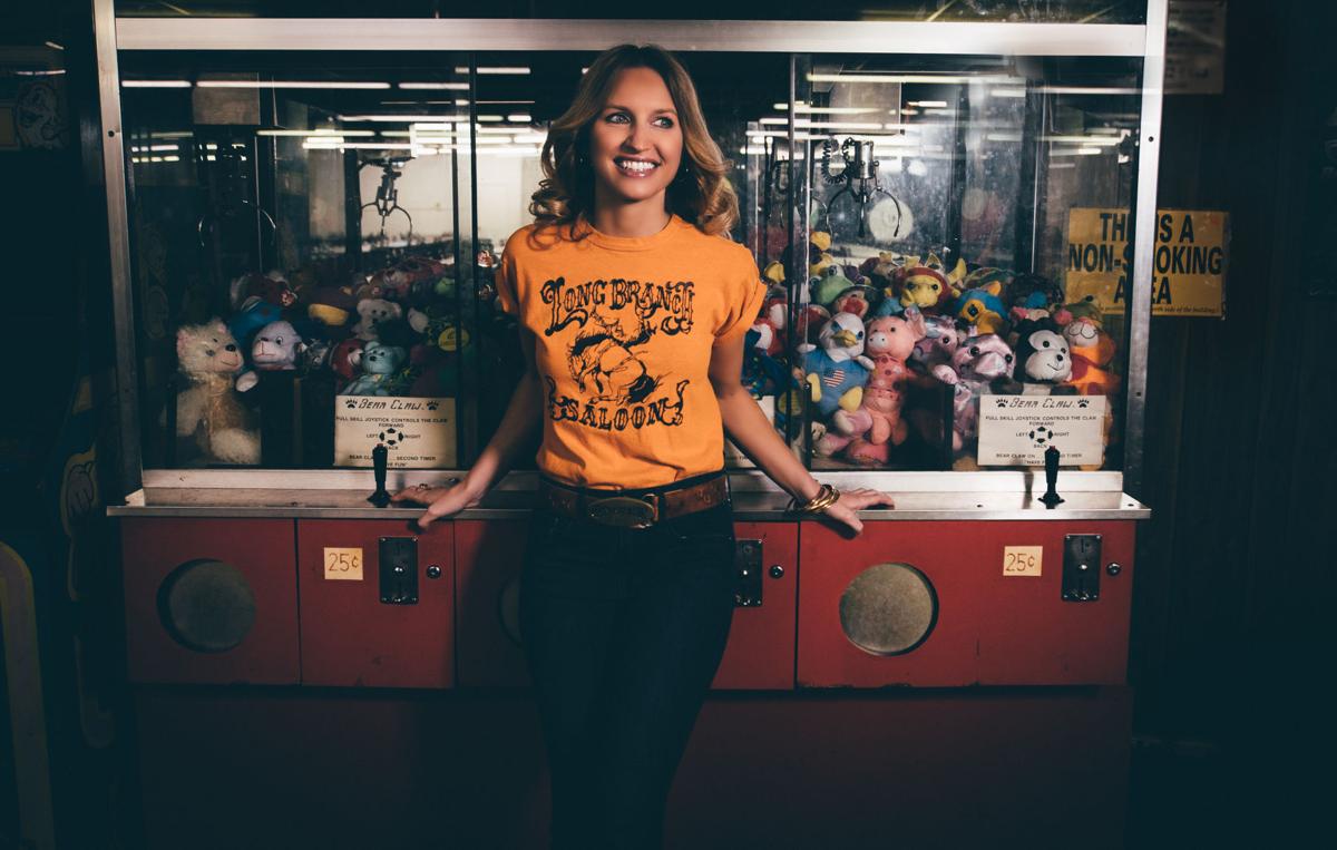 Kimberly Kelly seeks support for new recording