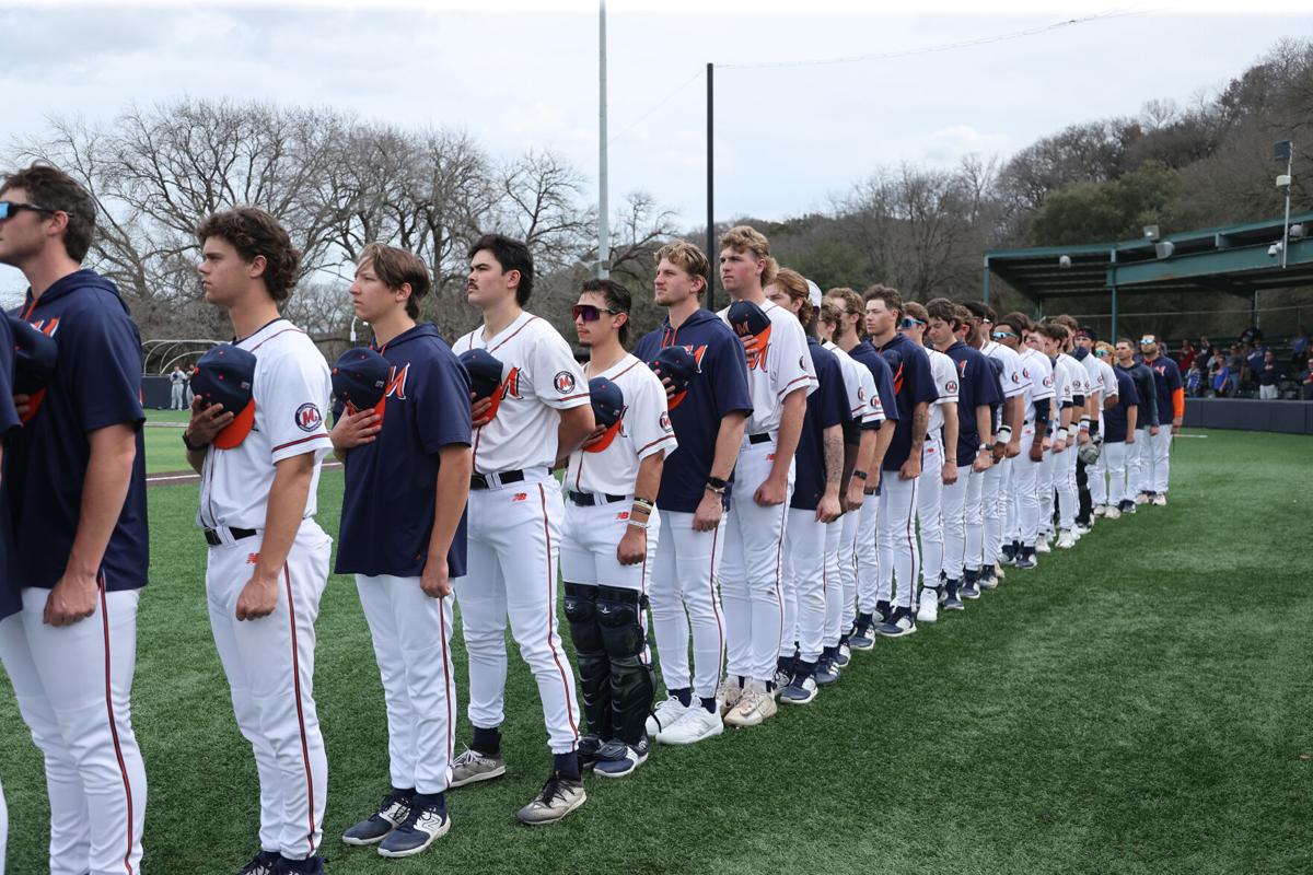 McLennan Highlanders sweep Grayson, extend win streak