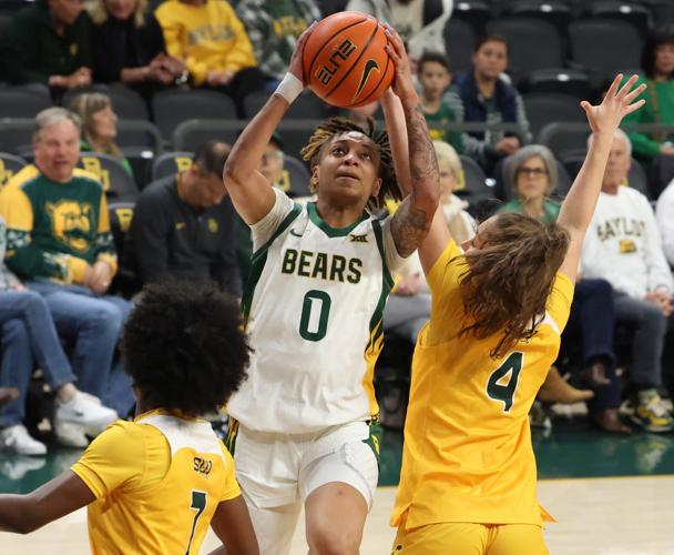 Blistering start powers Baylor past Southeastern Louisiana