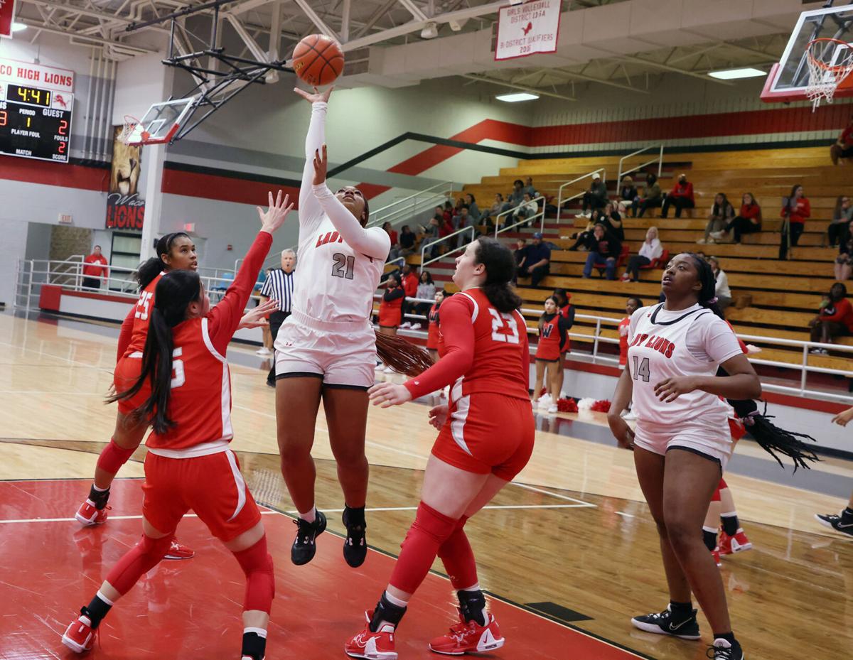 Waco High girls roll to 43-31 win over Lake Belton