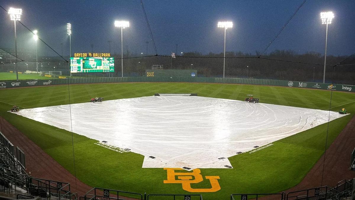 Weather suspends Baylor baseball, softball games Saturday