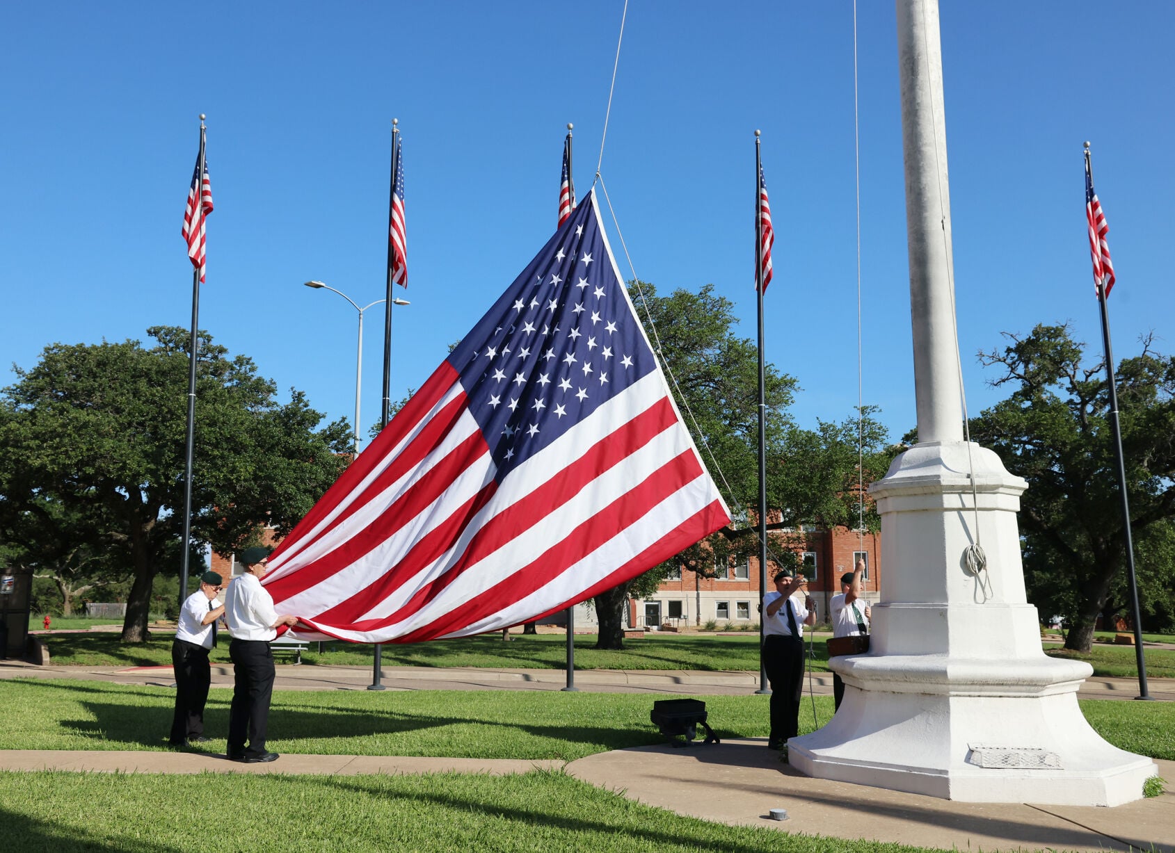 Photo gallery - Waco, TX remembers fallen on Memorial Day