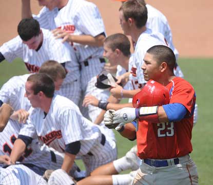 Wakeland sweeps Midway baseball, 6-1