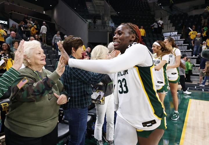 Blackwell, Edwards have double-doubles for Baylor in finale