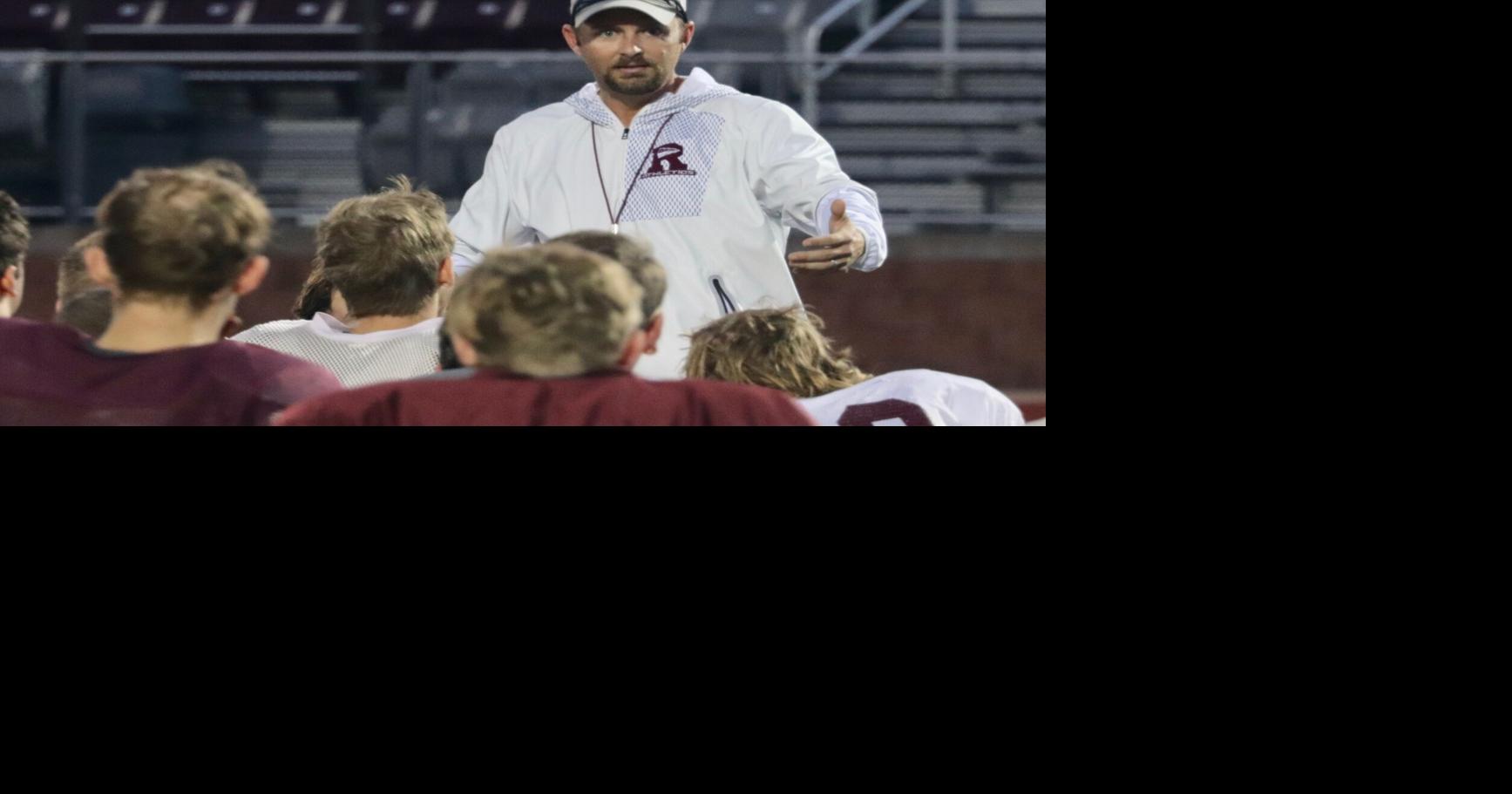 Riesel rallies for playoff run