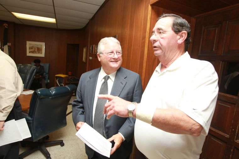 EDITORIAL: County Judge Scott Felton has earned right to pursue full 4 ...