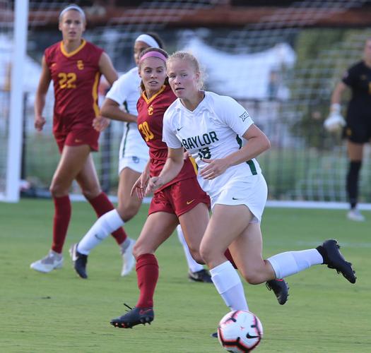 Savvy Baylor soccer team rallies to tie No. 2 Trojans, 2-2