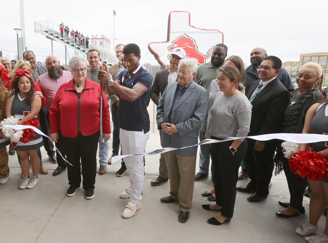 Waco ISD's new Paul Tyson Field dedicated Friday
