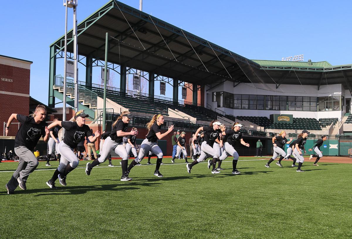 New turf, new look for Baylor softball team