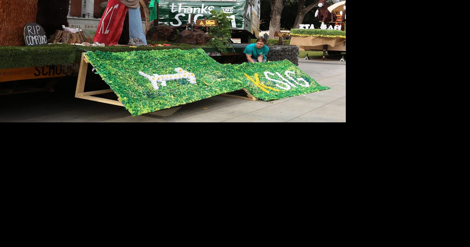 Baylor homecoming floats on display after parade cancellation