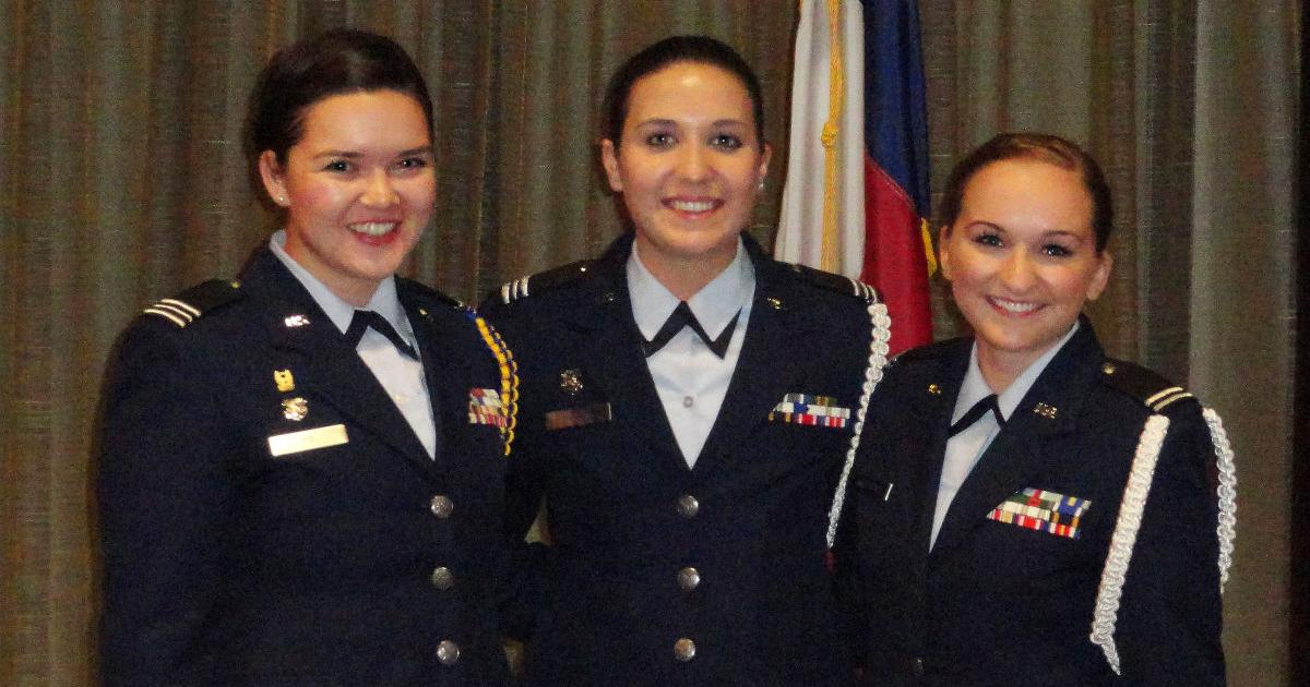 Military officers band together for community, advocacy