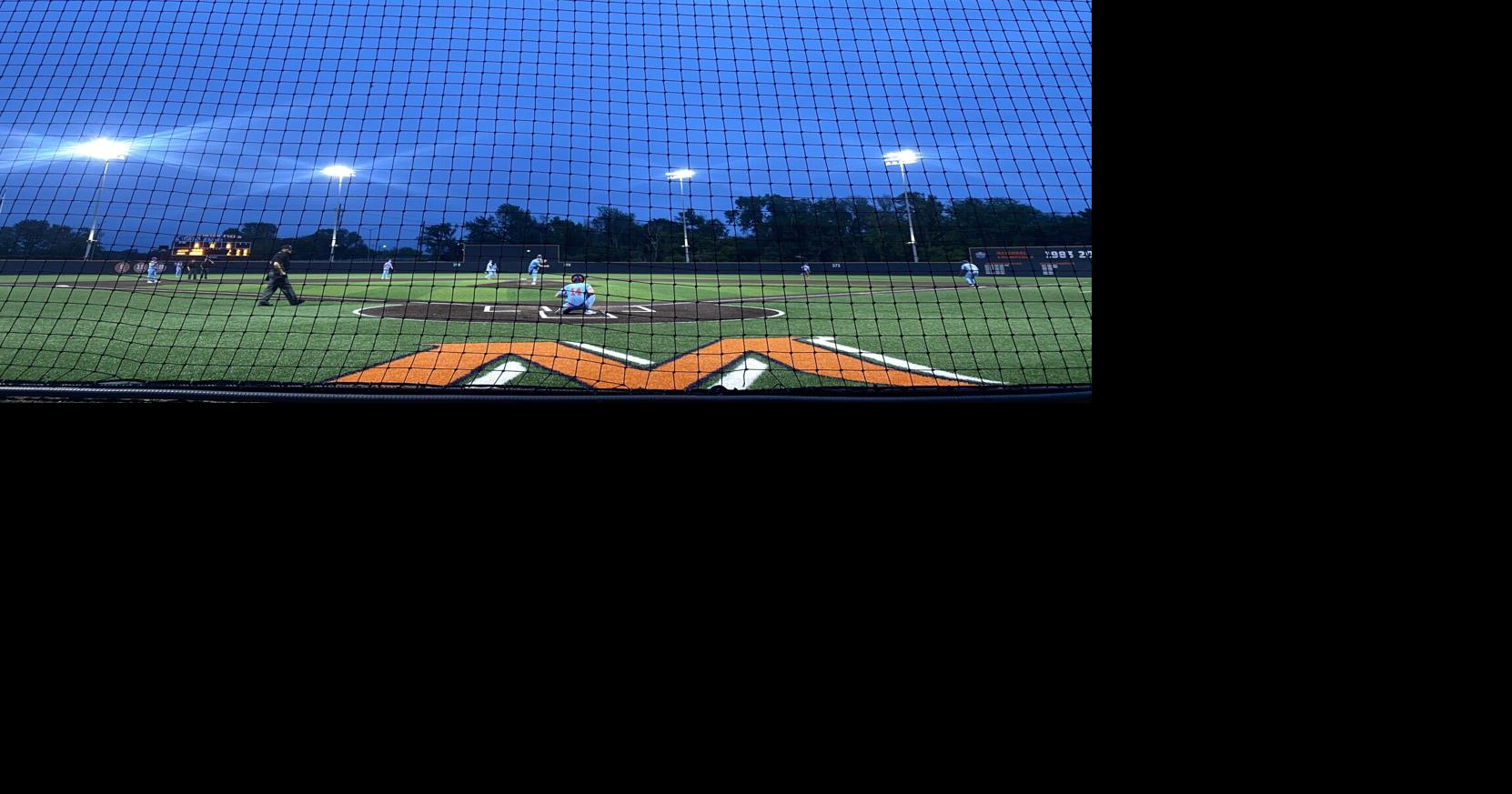 Midway walks off Waxahachie in pitchers' duel