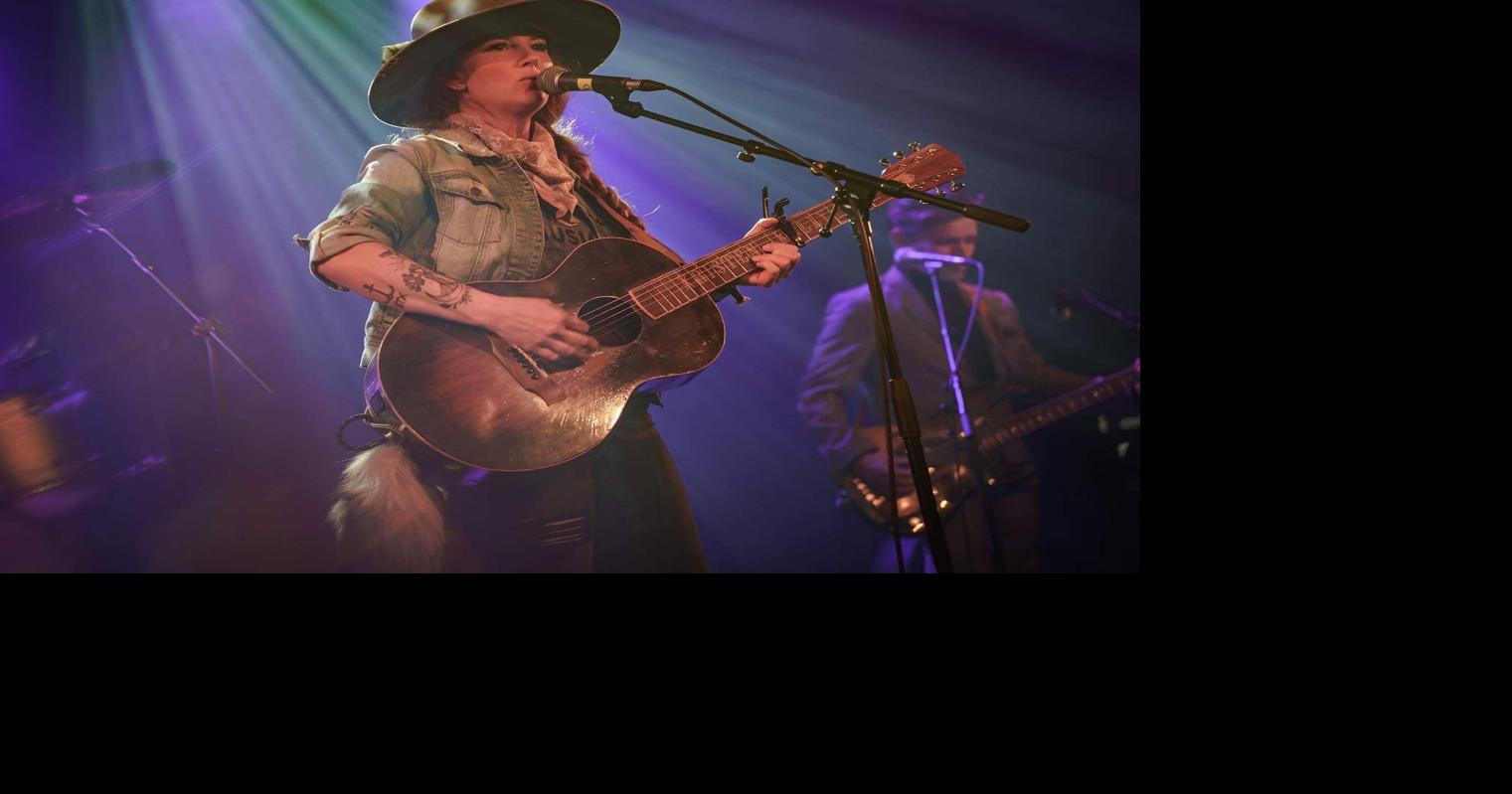Country music highlights quiet Waco-area weekend