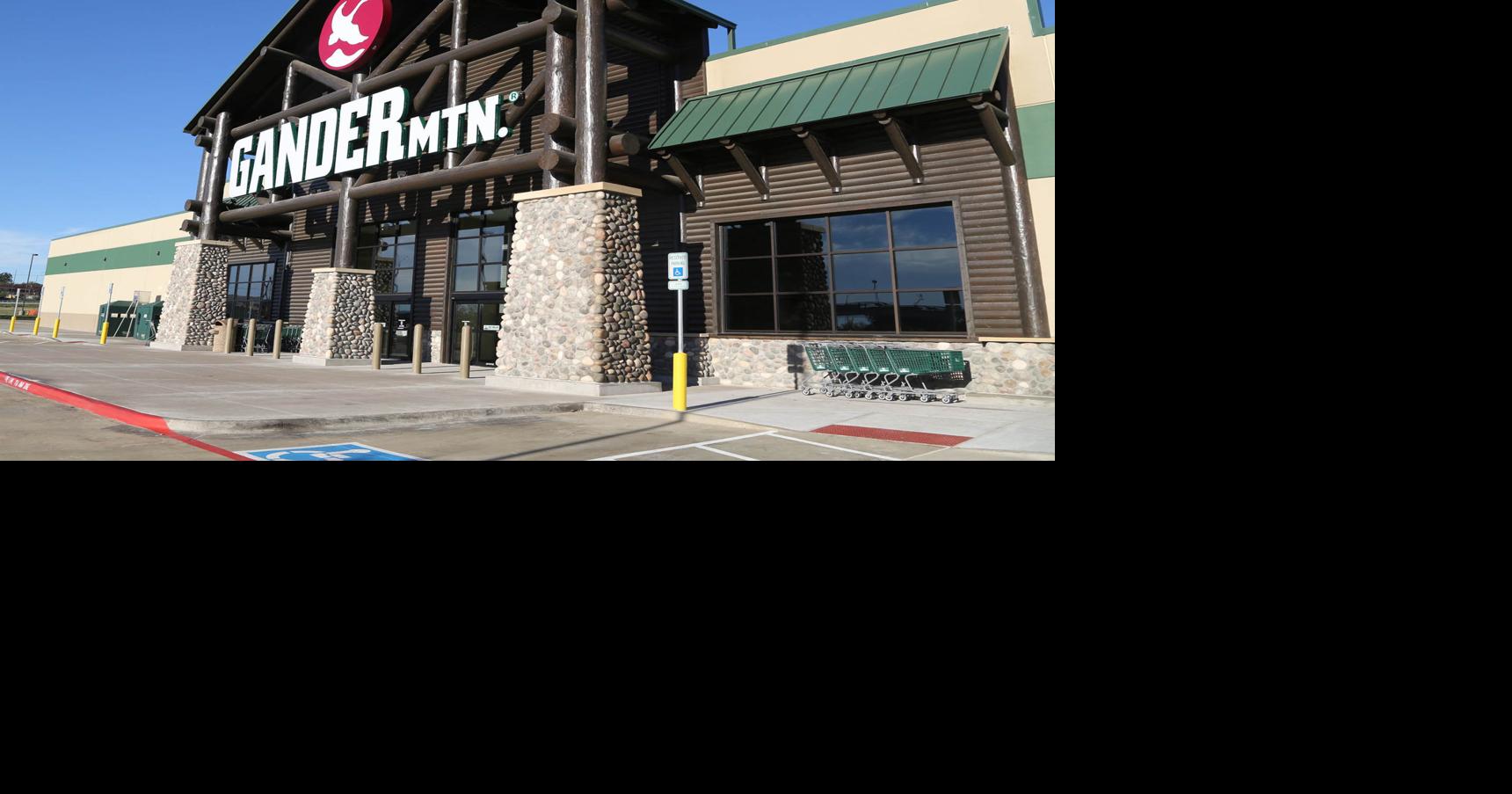 Former Gander Mountain building under contract to furniture chain