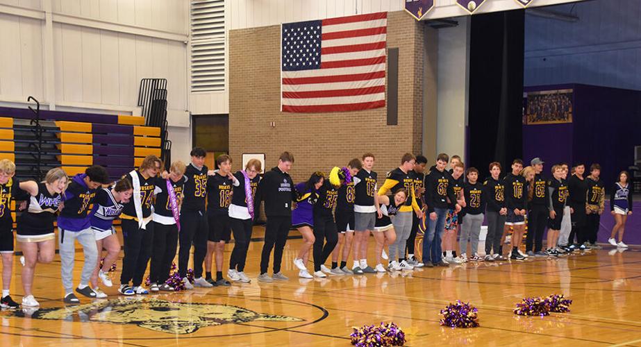 Howl, Huskies, Howl! | Local News Stories | wahpetondailynews.com