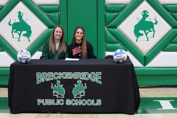 Officially a Wildcat: Roberts signs in ceremony at Breckenridge High ...