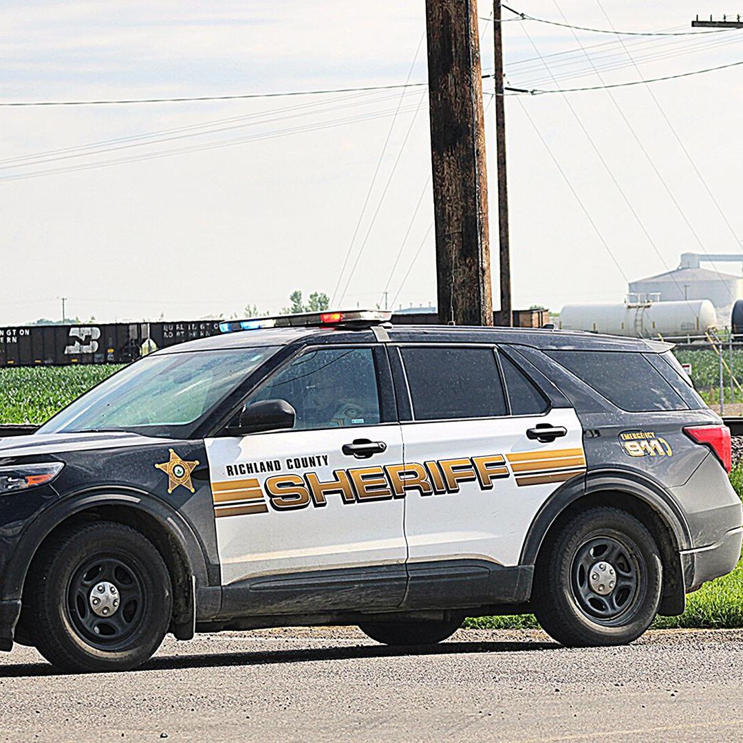 VIDEO and PHOTOS: Tornadoes touch down near Hankinson, Dakota Magic ...