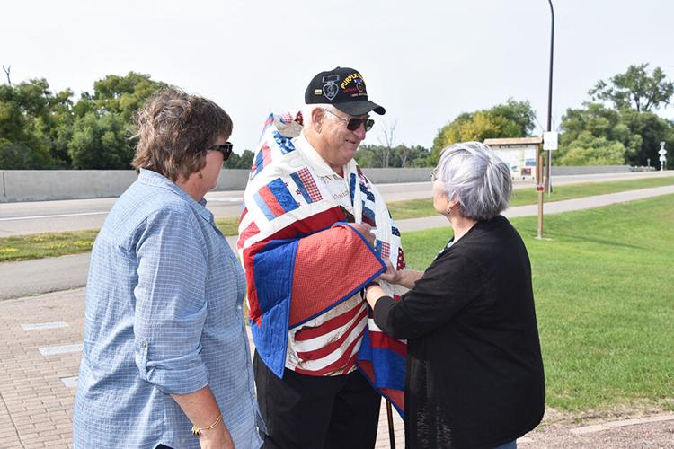 Emil Resler receives Quilt of Valor | News | wahpetondailynews.com