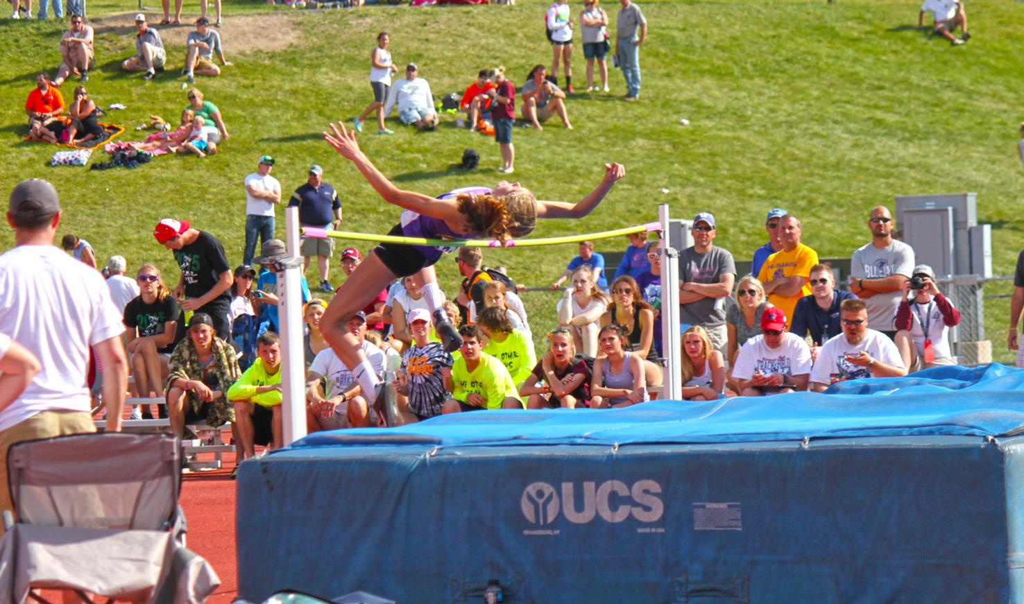 Huskies placed in six events at state meet | Local Sports News ...