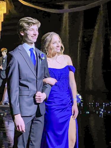 Stepping Out for Prom | Local News Stories | wahpetondailynews.com