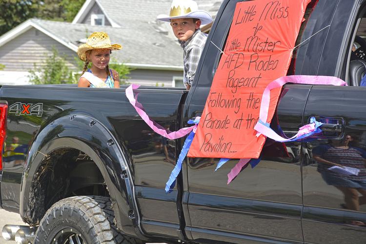 Yeeee-haaaaw! | Local News Stories | wahpetondailynews.com