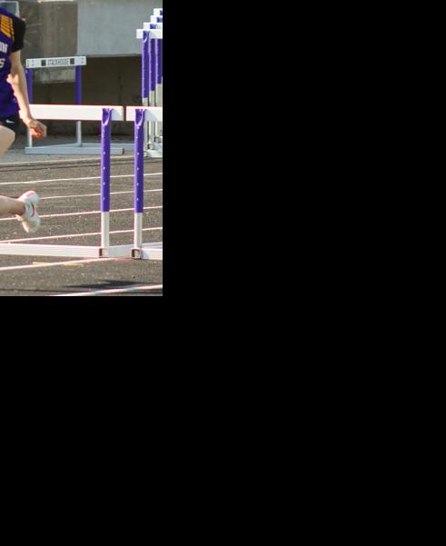 Leah DeVries is state qualified for hurdles | Local Sports News | wahpetondailynews.com