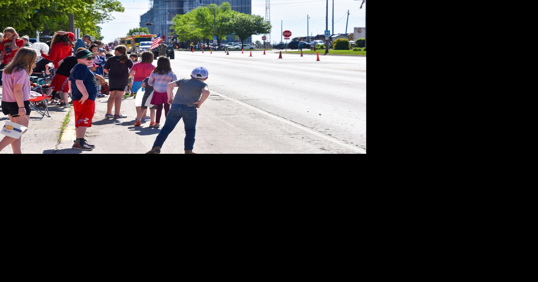 A sun blessed Blue Goose Days Parade | Local News Stories ...