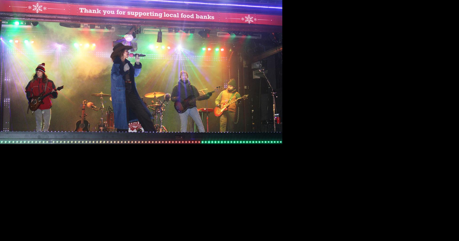 Holiday Train lights up in Hankinson | News Monitor | wahpetondailynews.com