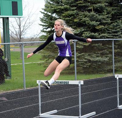 Huskies hit the track for first meet of the year | Local Sports News ...
