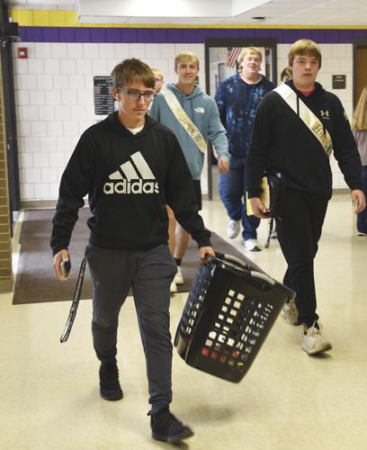 Huskies howl for homecoming | Local News Stories | wahpetondailynews.com