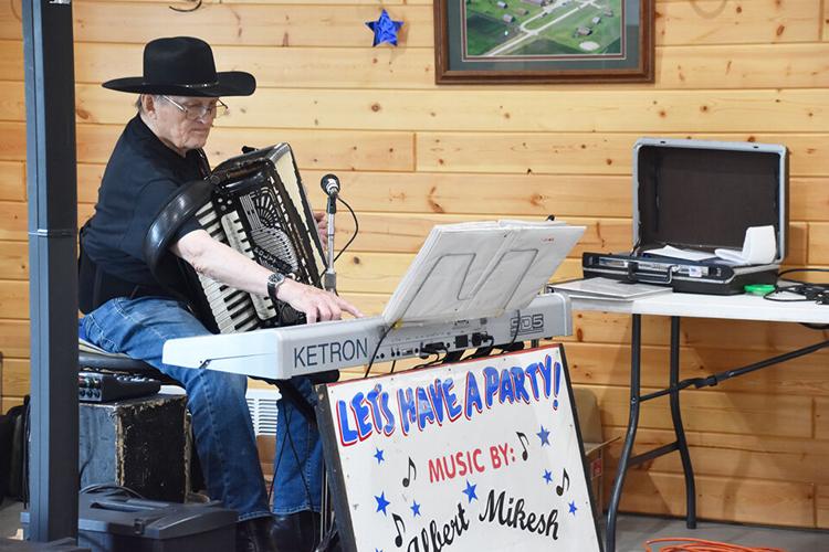 Mikesh headlines Bagg Farm’s Fourth of July | Local News Stories ...