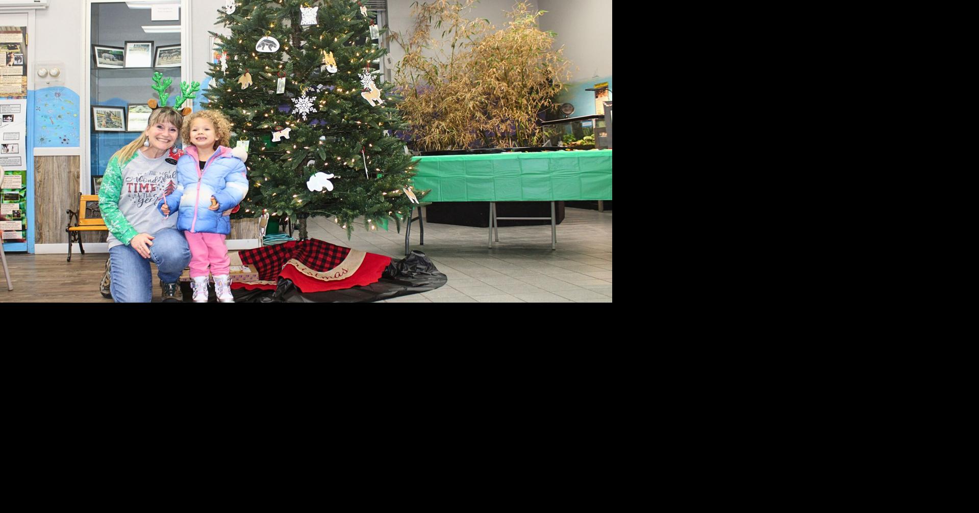 Chahinkapa Zoo blends holiday cheer and conservation | Local News ...