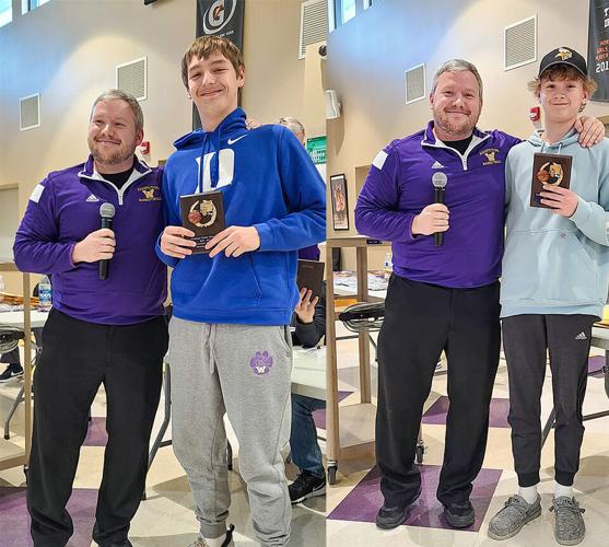 Wahpeton Huskies present awards | Local Sports News | wahpetondailynews.com