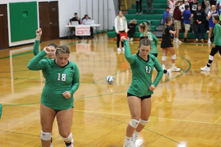 Breck sweeps Hawley for 15th win, Johnson scores 1,000th kill | Local ...