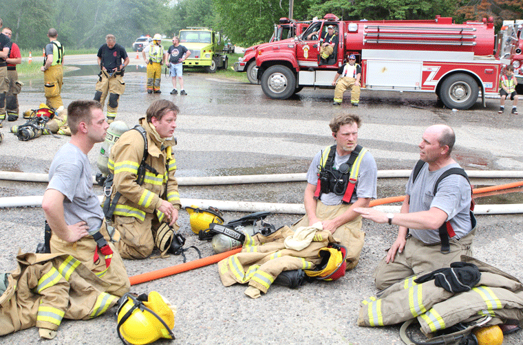 Firefighters take part in controlled burn training | News | walkermn.com