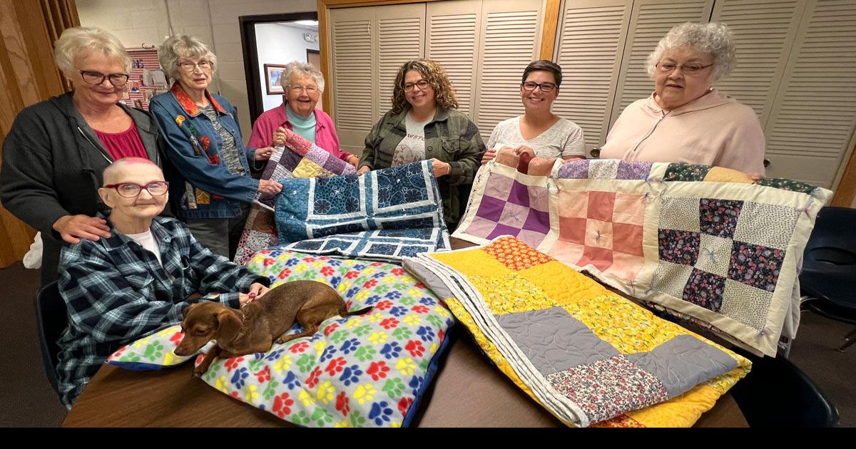 Women from two Walker churches make quilts for ARCC Emergency Shelter ...