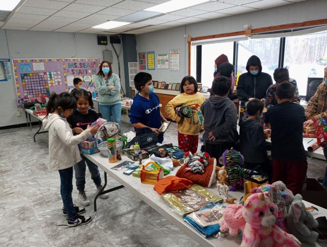 Bug O Nay Ge Shig Holiday Store | Education | walkermn.com