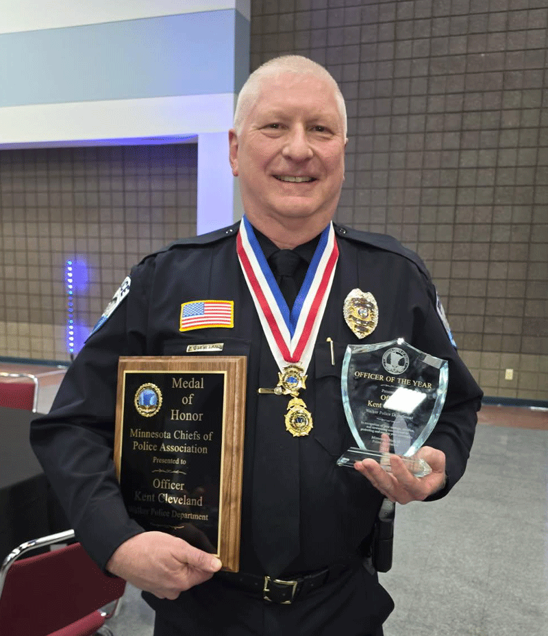 Walker Police Officer Cleveland receives statewide honors for valor ...