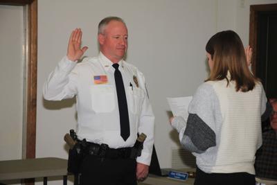 ‘Top cop’ sworn in as Walker’s new chief; Chief Tennis recognized ...
