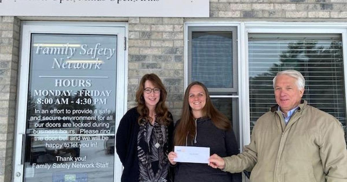 Walker Rotary donation to Family Safety Network | News | walkermn.com